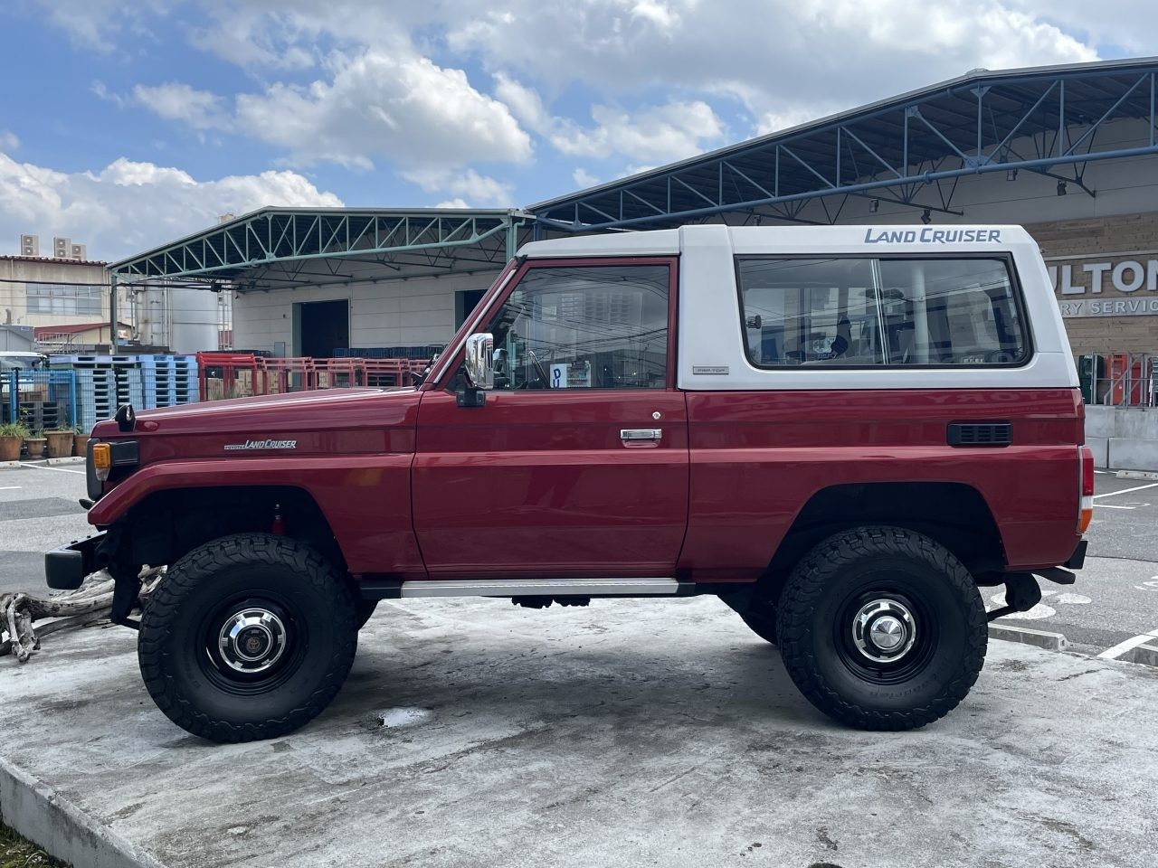 DULTON_DULTONMUSASHIMURAYAMA_ダルトン武蔵村山_ランクル73_HZJ73_希少カラー_ワインレッド_flexdream｜ランクル専門店カスタム情報ブログ flexdream