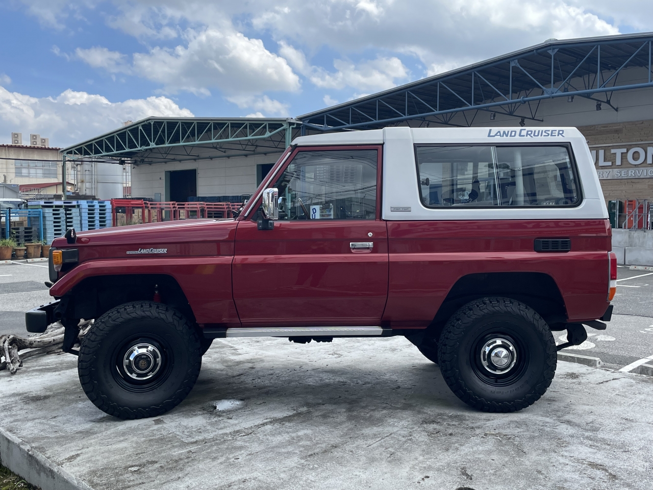 DULTON_DULTONMUSASHIMURAYAMA_ダルトン武蔵村山_ランクル73_HZJ73_希少カラー_ワインレッド_flexdream｜ランクル専門店カスタム情報ブログ flexdream